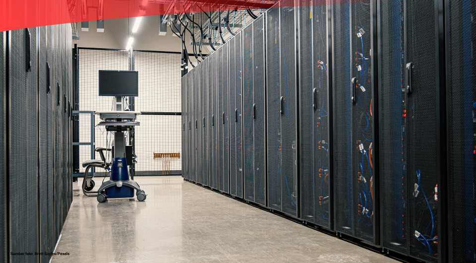 Daftar 8 Perusahaan Penyedia Pusat Data Terbesar di Dunia ...
