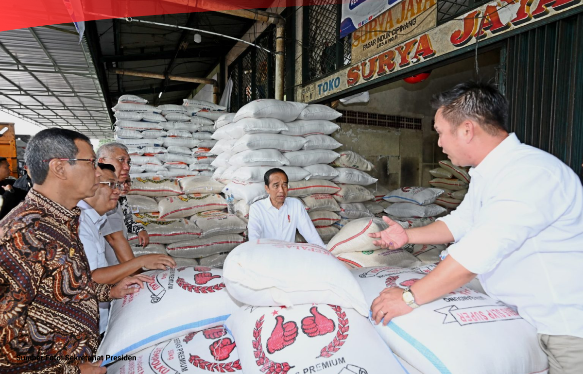 Jokowi Pastikan Stok Beras SPHP di Pasar Induk Cipinang Melimpah dan ... Jokowi Pastikan Stok Beras SPHP di Pasar Induk Cipinang Melimpah dan ...